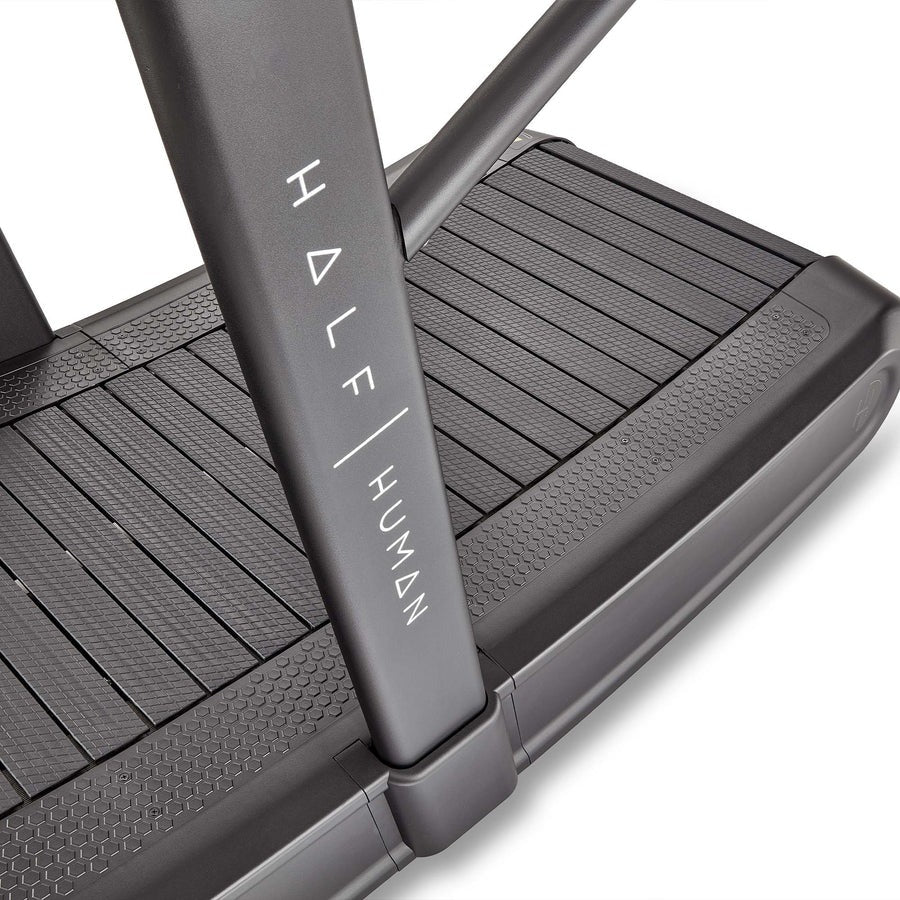 Half Human Curved Non-Motorised Treadmill – StrengthX